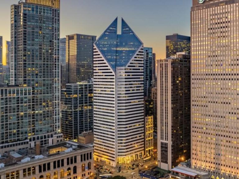 The Diamond | Chicago’s Crown Jewel